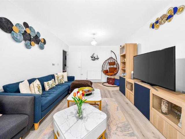 3 bedroom maisonette to rent