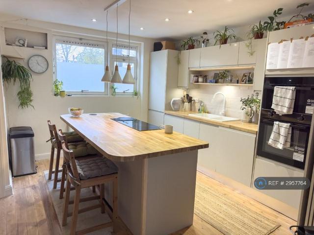 3 bedroom maisonette to rent