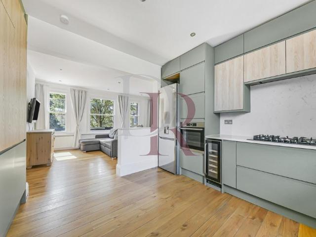 3 bedroom maisonette to rent