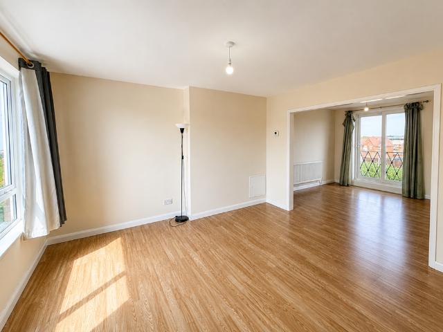 3 bedroom maisonette to rent