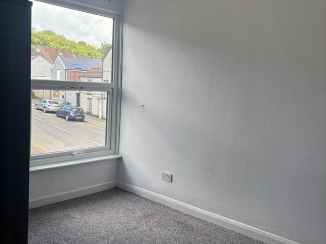 3 bedroom maisonette to rent