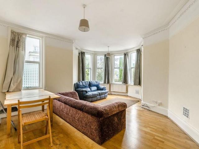 3 bedroom maisonette to rent