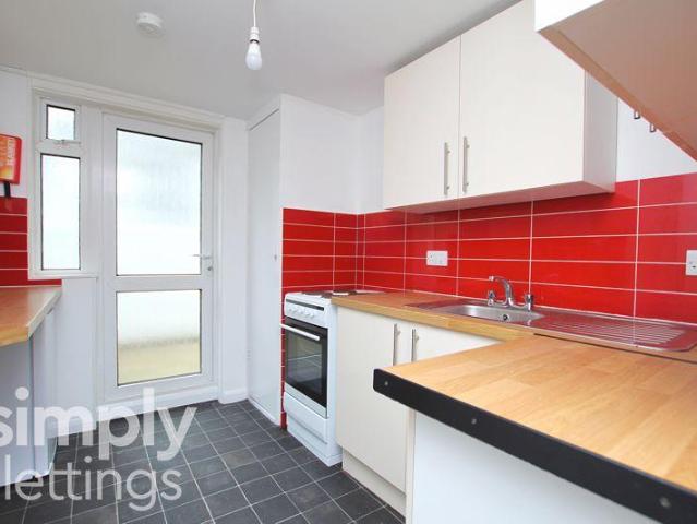 3 bedroom maisonette to rent