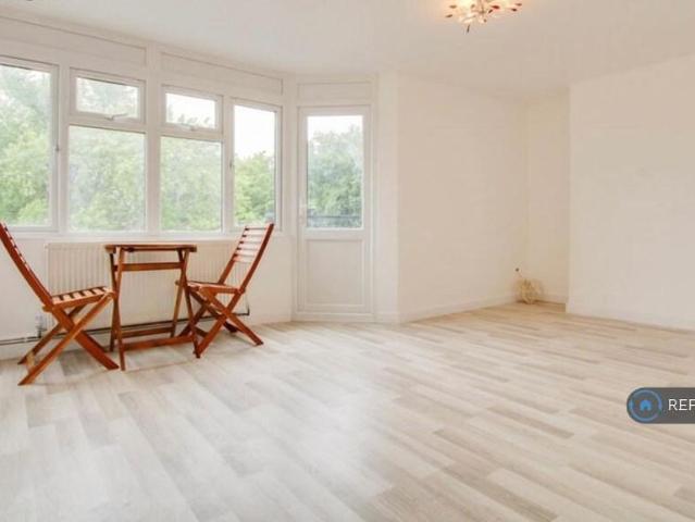 3 bedroom maisonette to rent