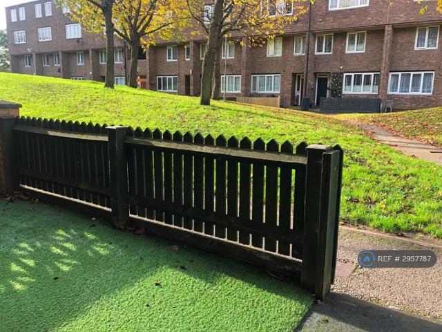 3 bedroom maisonette to rent