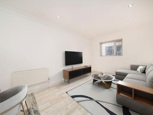 3 bedroom maisonette to rent