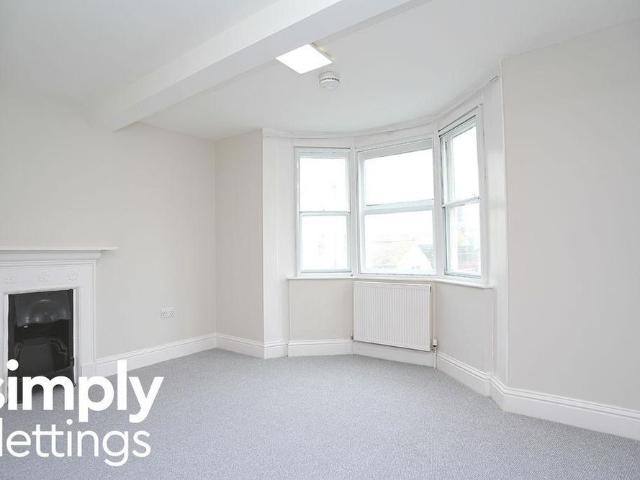 3 bedroom maisonette to rent