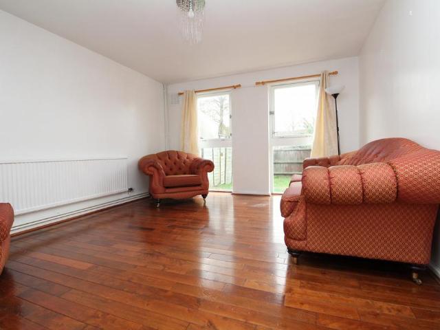 3 bedroom maisonette to rent