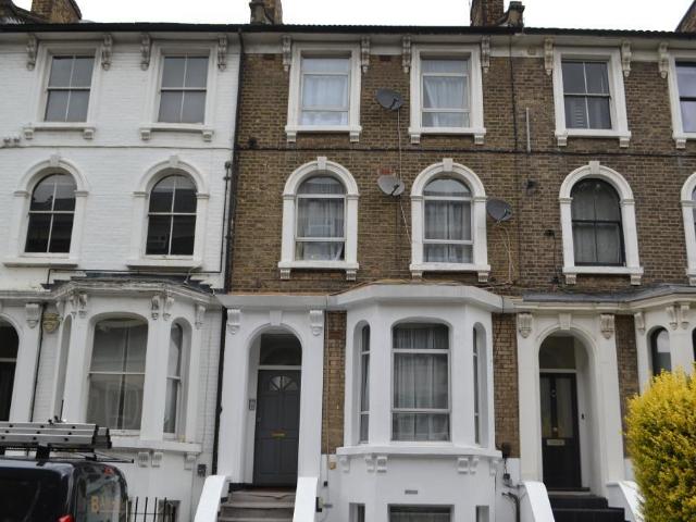 3 bedroom maisonette to rent