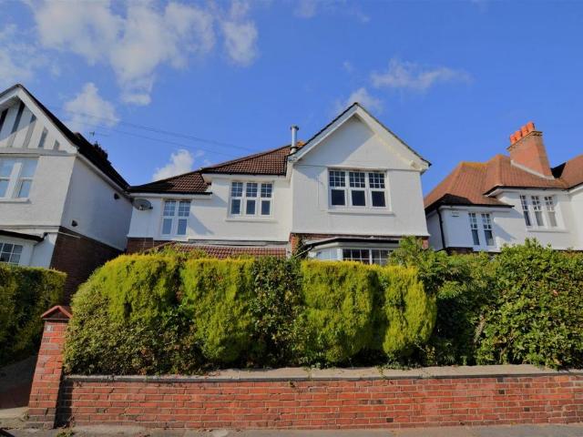 3 bedroom maisonette to rent
