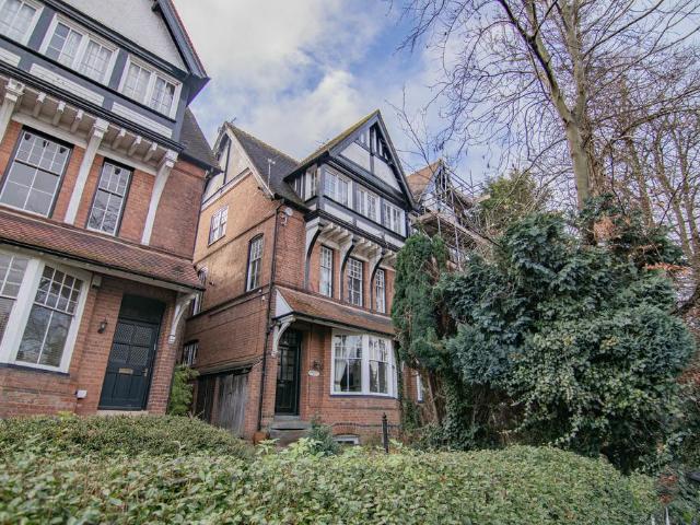 3 bedroom maisonette to rent