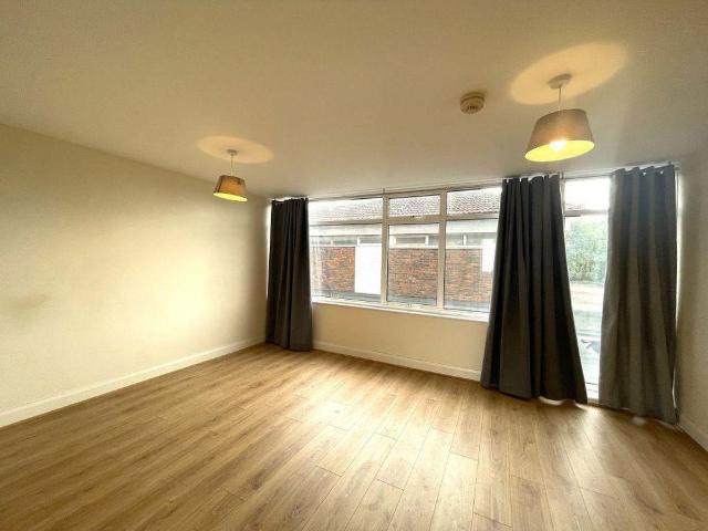 3 bedroom maisonette to rent