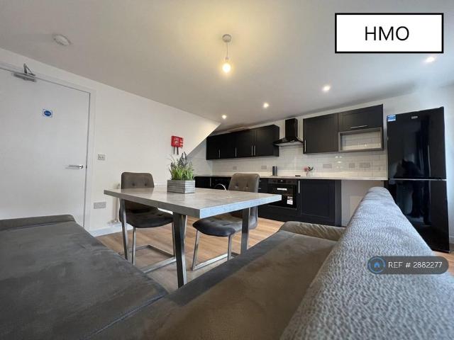 3 bedroom maisonette to rent