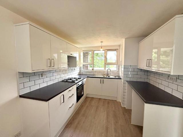 3 bedroom maisonette to rent