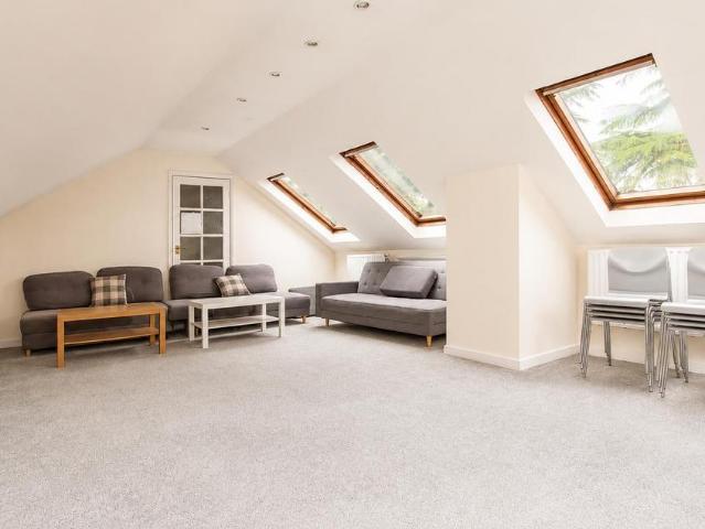 3 bedroom maisonette to rent