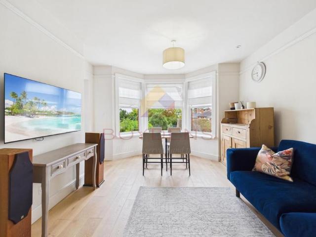 3 bedroom maisonette to rent