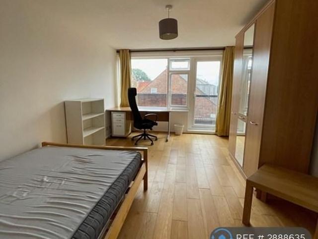 3 bedroom maisonette to rent
