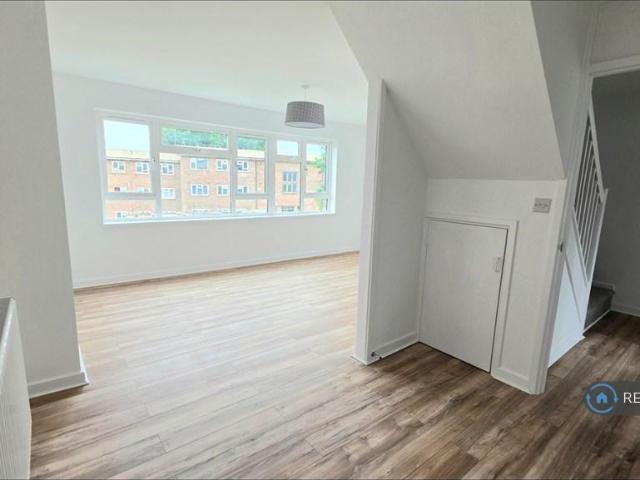 3 bedroom maisonette to rent