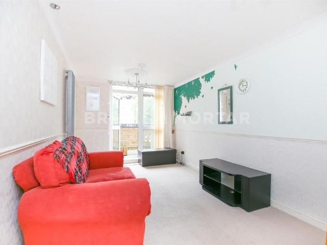 2 bedroom maisonette to rent