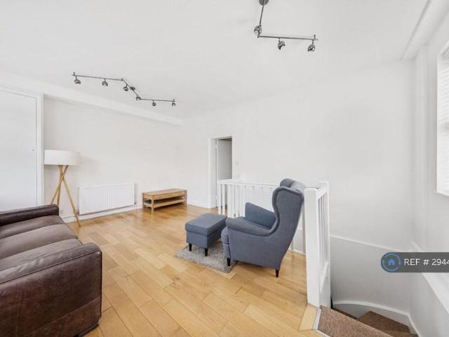 3 bedroom maisonette to rent
