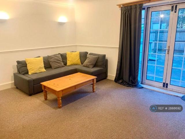 3 bedroom maisonette to rent