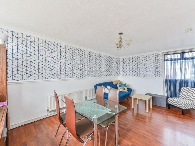 3 bedroom maisonette to rent