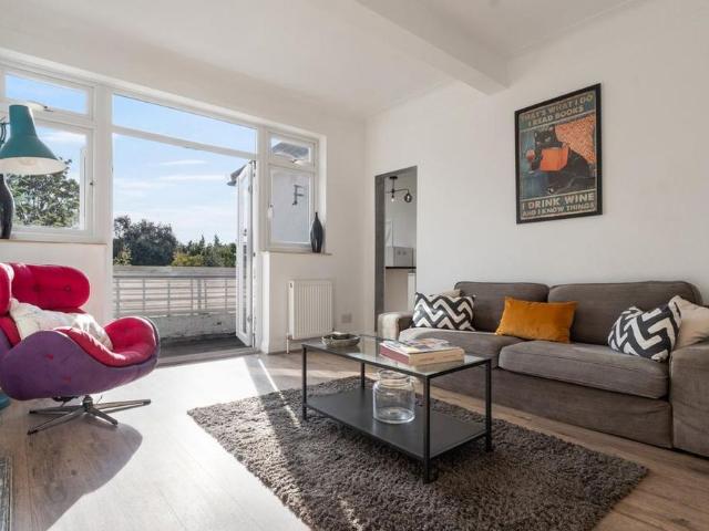 3 bedroom maisonette to rent