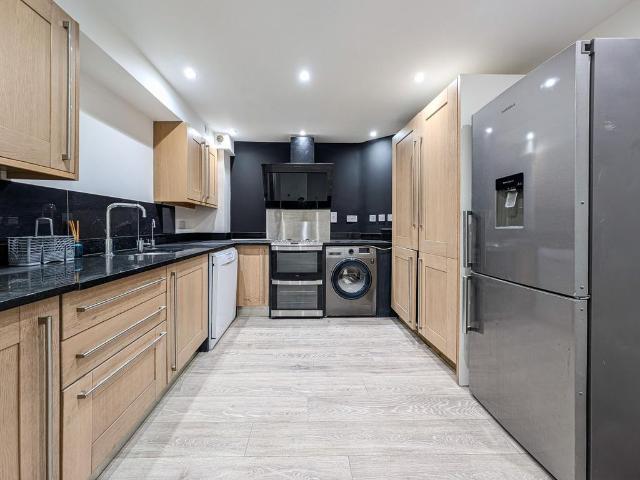 3 bedroom maisonette to rent
