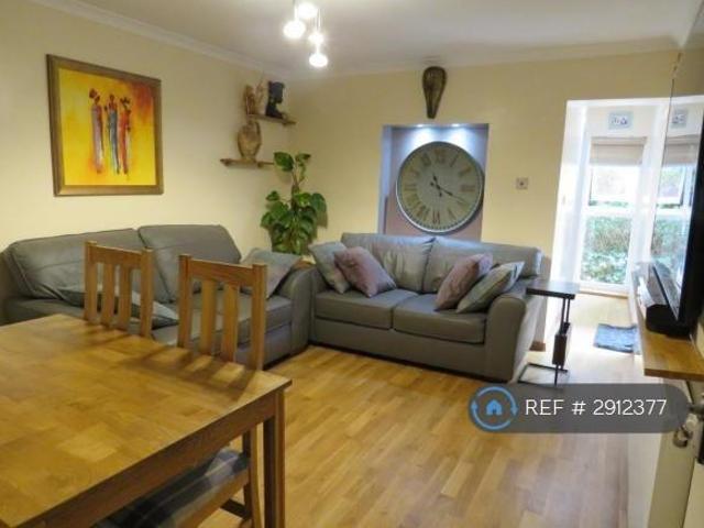 3 bedroom maisonette to rent