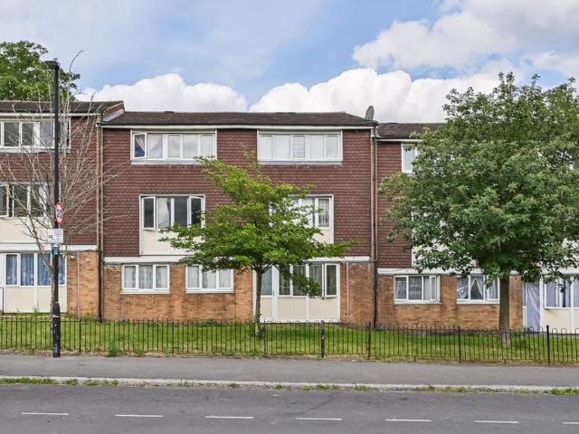 3 bedroom maisonette to rent