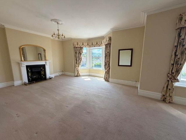 3 bedroom maisonette to rent