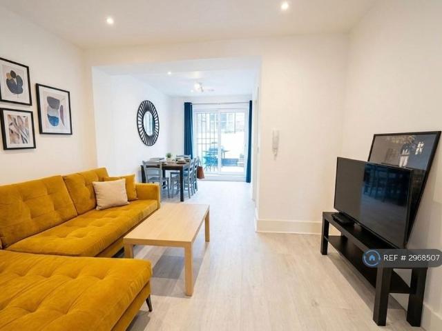3 bedroom maisonette to rent