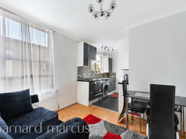 3 bedroom maisonette to rent