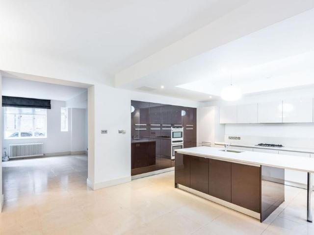 3 bedroom maisonette to rent