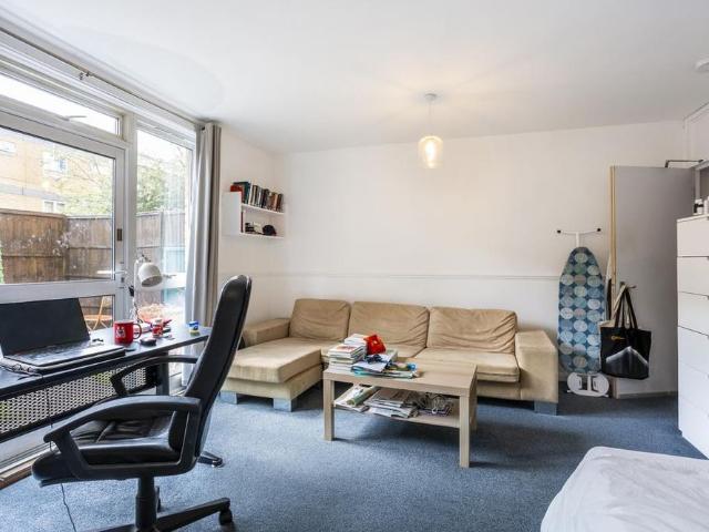 3 bedroom maisonette to rent