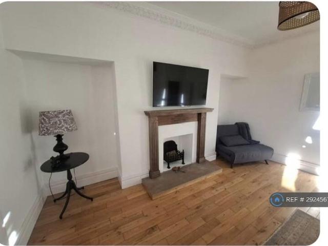 3 bedroom maisonette to rent