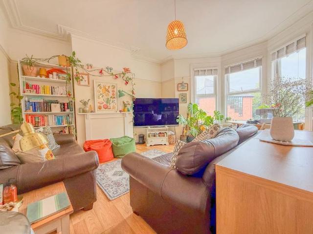 3 bedroom maisonette to rent