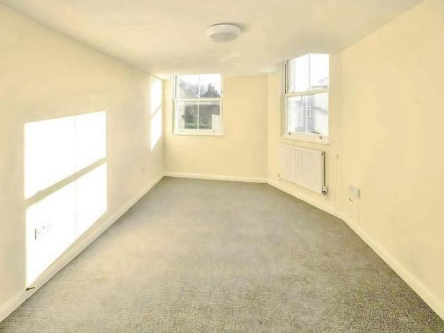 3 bedroom maisonette to rent