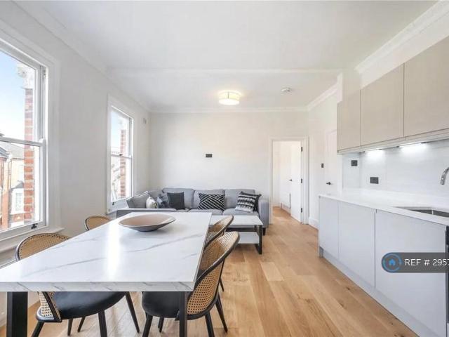 3 bedroom maisonette to rent
