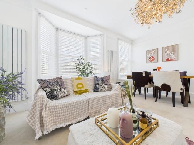3 bedroom maisonette to rent