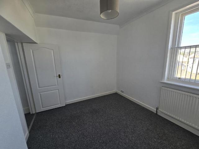 3 bedroom maisonette to rent