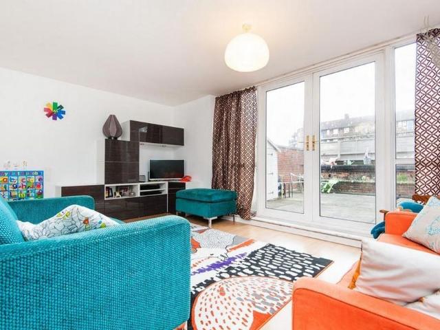 3 bedroom maisonette to rent