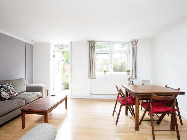 3 bedroom maisonette to rent