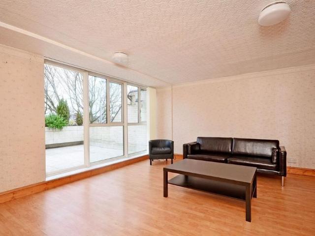 3 bedroom maisonette to rent