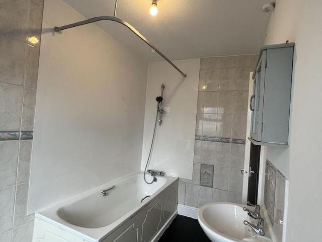3 bedroom maisonette to rent