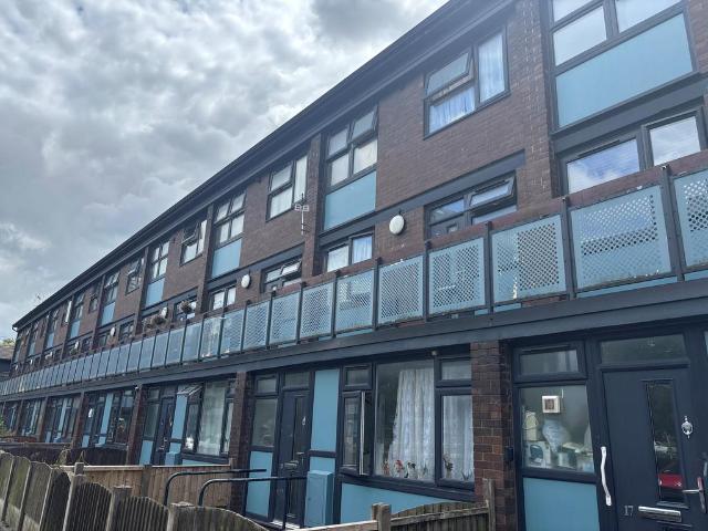 3 bedroom maisonette to rent