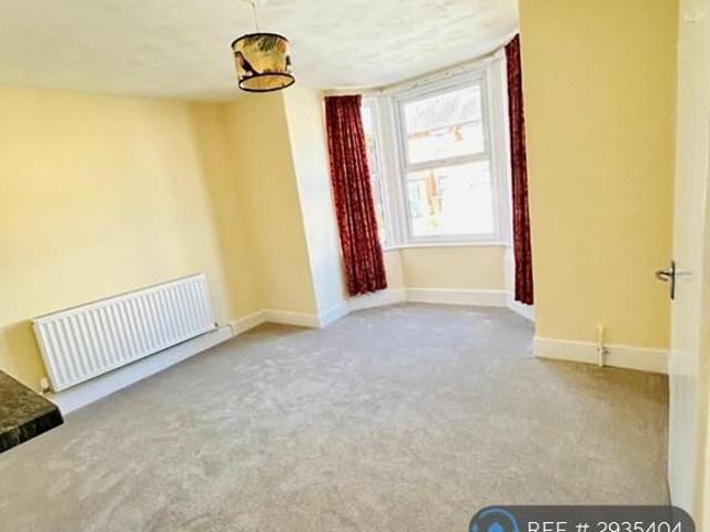3 bedroom maisonette to rent
