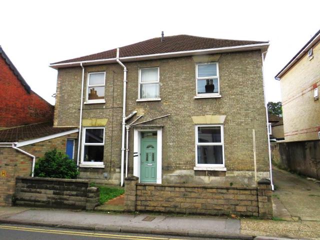 3 bedroom maisonette to rent