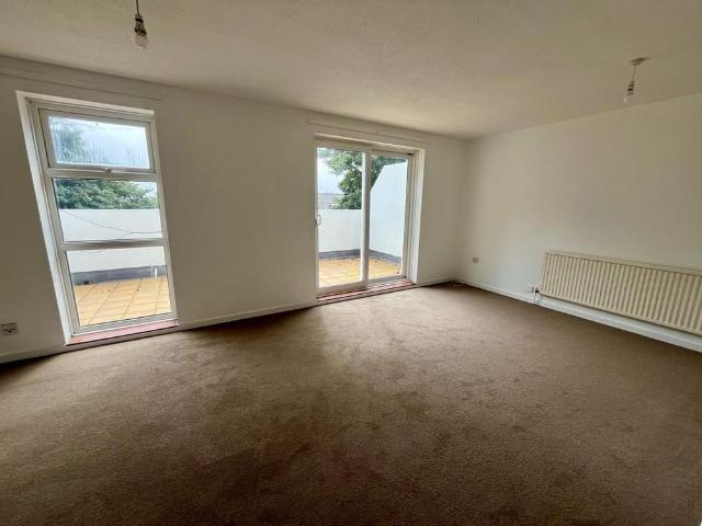 3 bedroom maisonette to rent
