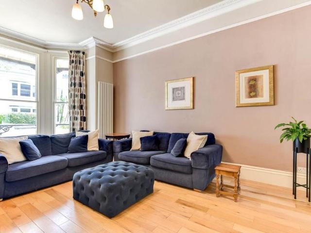 3 bedroom maisonette to rent